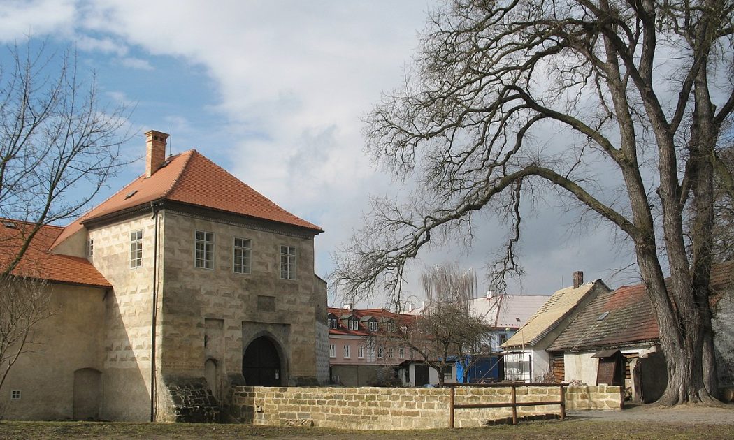 Česká Lípa a vodní hrad Lipý, Peklo a Šatlava