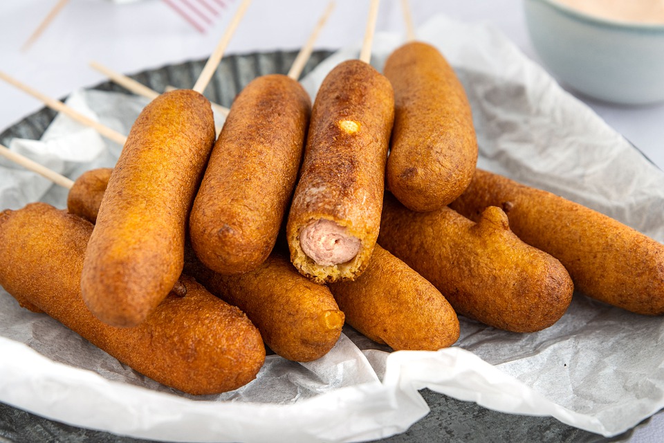 Corn dog je oblíbené americké jídlo | Svět cestovatele